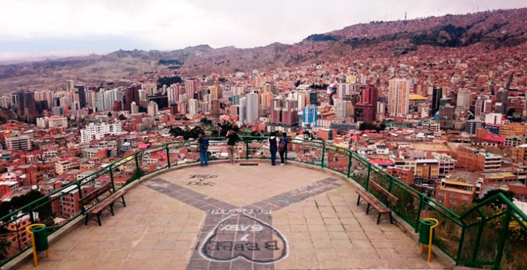 Mirador de Killi Killi (uno de los mejores miradores de la Paz), Bolivia